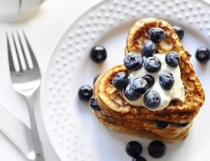 Romantic Food Design Ideas, Edible Decorations for Valentines Day Tables