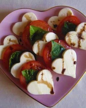 Romantic Food Design Ideas, Edible Decorations for Valentines Day Tables