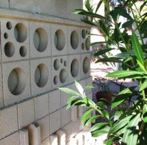 Creative Masonry Wall Designs Playing with Sunlight, Spectacular 3d ...