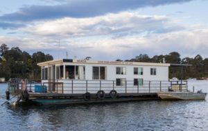 Original House Designs, 35 Modern Floating Homes Connecting People to ...
