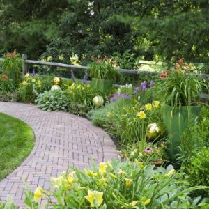 55 Beautiful Yard Landscaping Ideas Bringing Elegant Comfort into ...