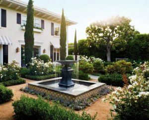 How to Keep Beautiful Gardens Neat, 55 Landscaping Ideas to Inspire