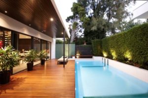 50 Yard Landscaping and Summer Decorating Ideas to Turn Your Pool Area ...