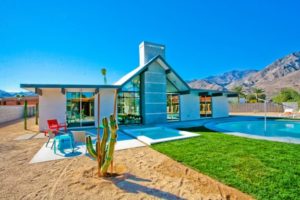 50 Yard Landscaping and Summer Decorating Ideas to Turn Your Pool Area ...