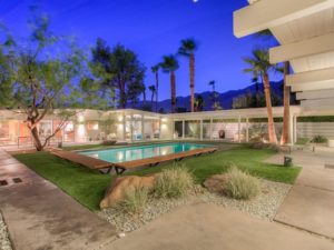 50 Yard Landscaping and Summer Decorating Ideas to Turn Your Pool Area ...