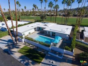 50 Yard Landscaping and Summer Decorating Ideas to Turn Your Pool Area ...