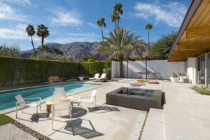 50 Yard Landscaping and Summer Decorating Ideas to Turn Your Pool Area ...