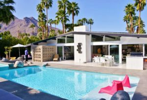 50 Yard Landscaping and Summer Decorating Ideas to Turn Your Pool Area ...