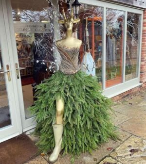 55 Alternative Christmas Tree Designs Adding Originality to Winter ...