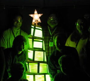 55 Alternative Christmas Tree Designs Adding Originality to Winter ...