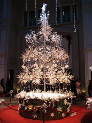 55 Alternative Christmas Tree Designs Adding Originality to Winter ...