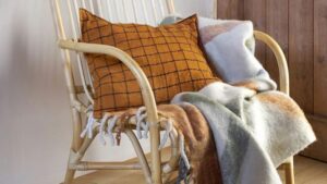 Fall Decorating Ideas Adding Warmth to All Home Interiors