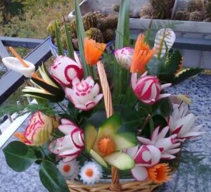 Food Carving, 50 Fall Ideas Creating Fabulous Edible Decorations for ...