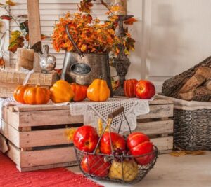 50 Festive Thanksgiving Decorating Ideas for Yards and Front Doors ...