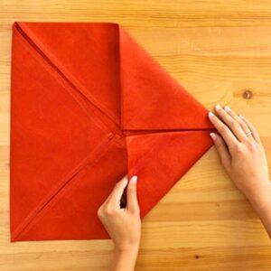 20 Individual Centerpiece Ideas, How to Fold Napkins into Creative ...