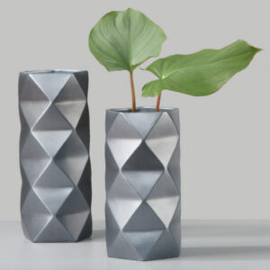 Geometric Trends in Decorating Rooms and Yards, 55 Fabulous Origami Designs