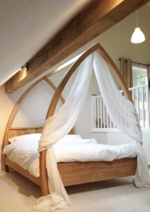 Four Post Beds Bring Castle Luxury into Modern Bedroom Designs
