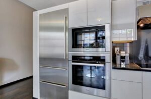 Ergonomic Fridge Placement and Kitchen Remodel Ideas, 55 Modern Kitchen ...