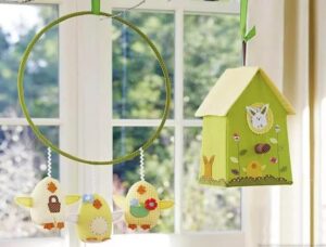 55 Easter Ideas for Window Decorating, Colorful Spring Crafts, DIY ...