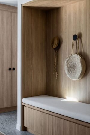 50 Entryway Ideas for Storage and Organization, Decorating Small Rooms