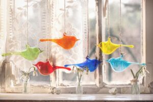 55 Easter Ideas for Window Decorating, Colorful Spring Crafts, DIY ...