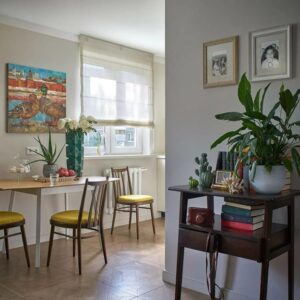 Colorful Chairs and Stools Brighten Up Modern Kitchens and Beautifully ...