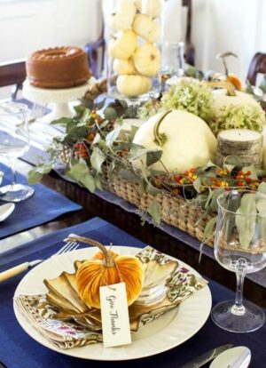 55 Festive Fall Centerpiece Ideas, Individual and Center Table Decorations