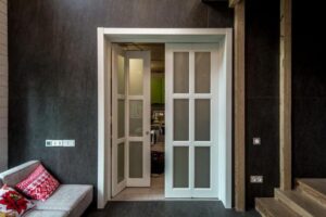 Space Saving Interior Doors for Small Rooms to Beautify Modern Homes ...