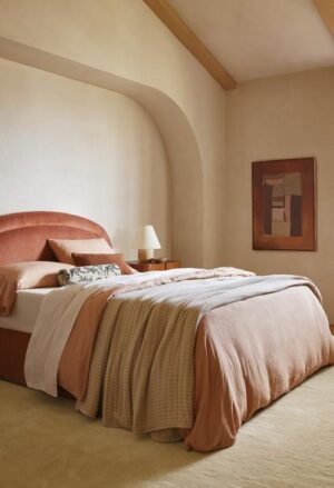 Impressive Modern Interior Design Ideas Mixing Colonial Vibe and ...