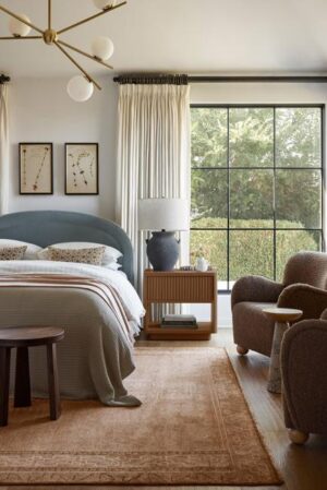 Impressive Modern Interior Design Ideas Mixing Colonial Vibe and ...