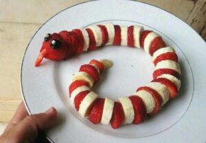50 Creative Food Decoration Ideas, Snake Inspired Edible Decorations ...