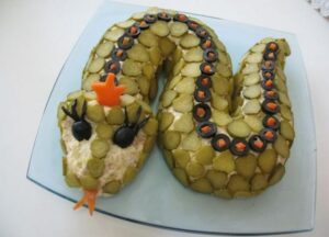 50 Creative Food Decoration Ideas, Snake Inspired Edible Decorations ...