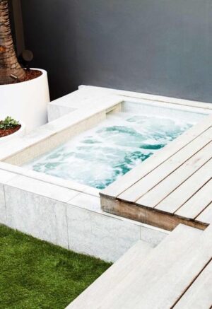 55 Outdoor Spa Design Ideas to Add Relaxing Luxury to Backyard Designs
