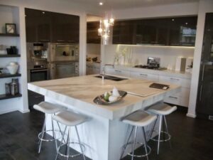 Spectacular Kitchen Islands Demonstrating Versatile Marble Beauty and ...